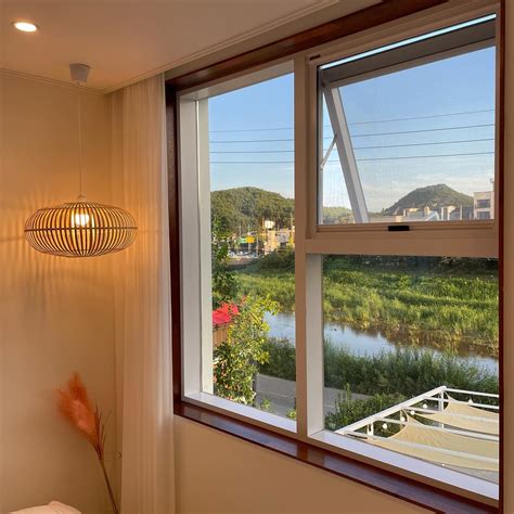 김하연 엄청예뻣던 우리 숙소🍃 Instagram