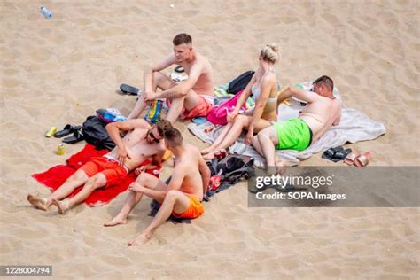 Heat Wave Beach Photos And Premium High Res Pictures Getty Images