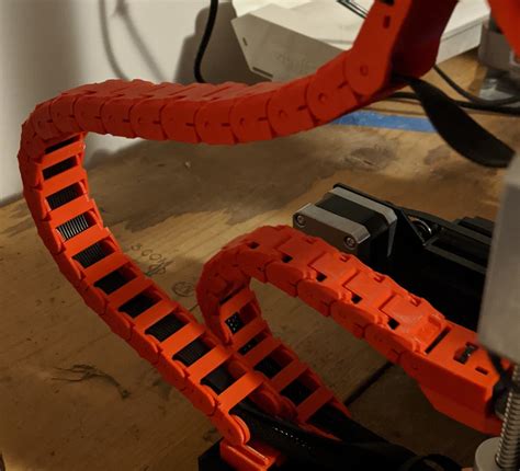 Бесплатный Stl файл Cable Chain With Limiter Surfaces Fixed・3d