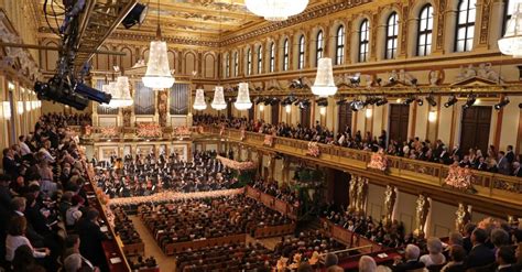 За първи път Виенската филхармония ще бъде водена от жена и то българка