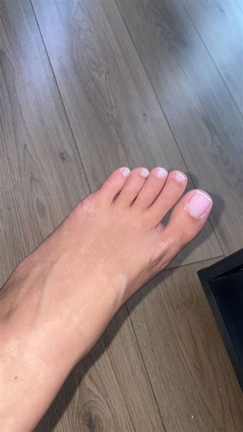 Mirela Vaida Feet Rfeetromania