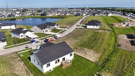 Houses For Sale In Waukee Ia The Horton Series At Stratford Crossing