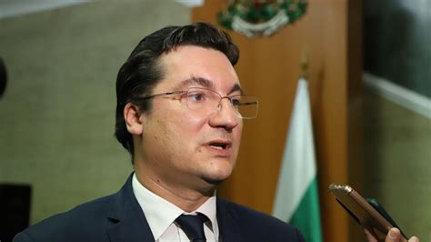 Зарков Мога само да поздравя Мария Габриел за искането за освобождаване на Гешев Nova