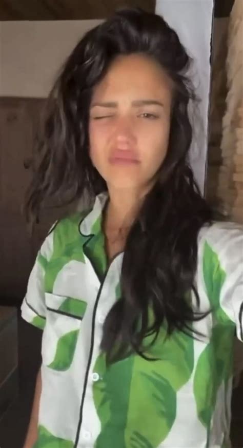 Jessica Alba Looking Perfect For A Morning Blowjob Scrolller