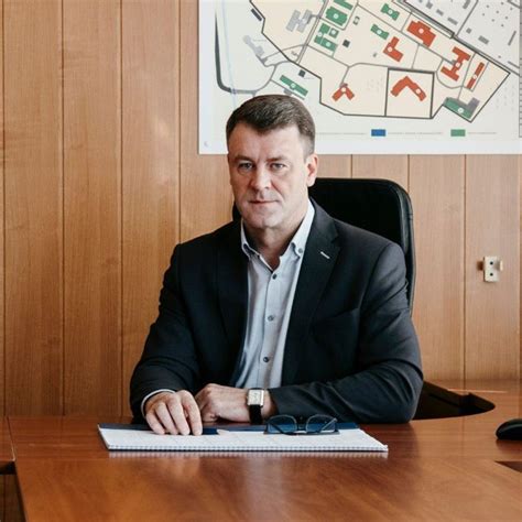 Создать мем венцаль валерий николаевич владимир николаевич мужчина Картинки Meme