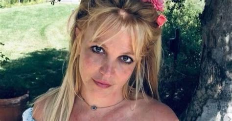 Britney Spears Instagram Account Deleted Sparking Flurry Of Panic