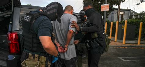 Ice Agents Arrest Scaled E1727951638726 The Constitution Study