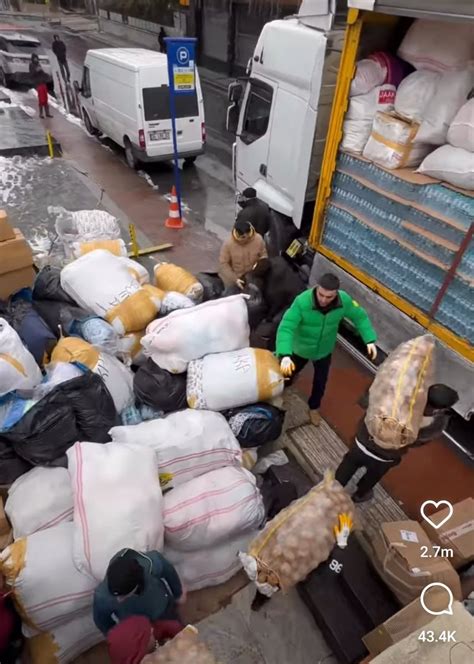 عـــیّار ️ On Twitter Rt Avinsharo بوراک آشپز معروف ترکیه دو پیرهن