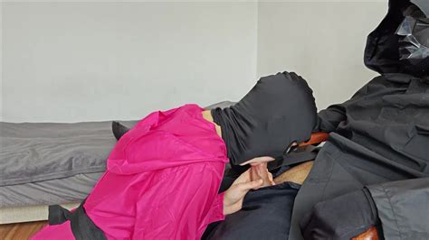 Игра в Кальмара Босс ТРАХАЕТ своего сотрудника в РОТ и ПИЗДУ Free