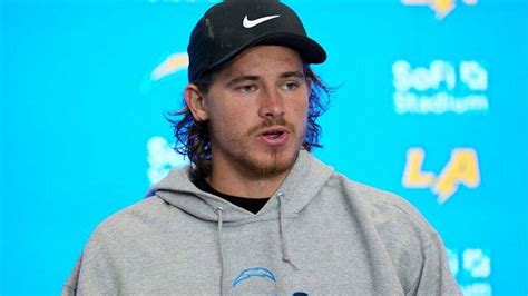 Justin Herberts Wife Is Justin Herbert Married Meet Justin Herbert