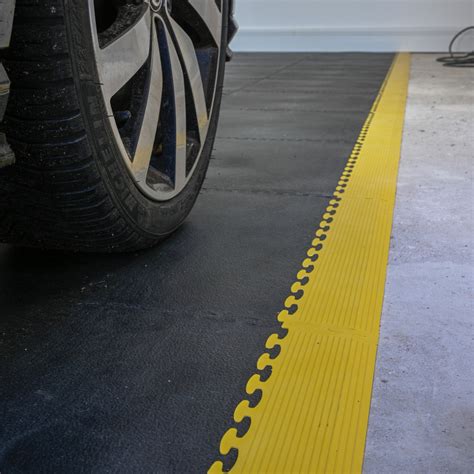 Tuff Tile Texture Top Interlocking Floor Tile Cm X Cm X Mm Black Toolstation