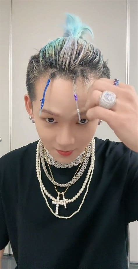 Hyunsuk Treasure Yoshi