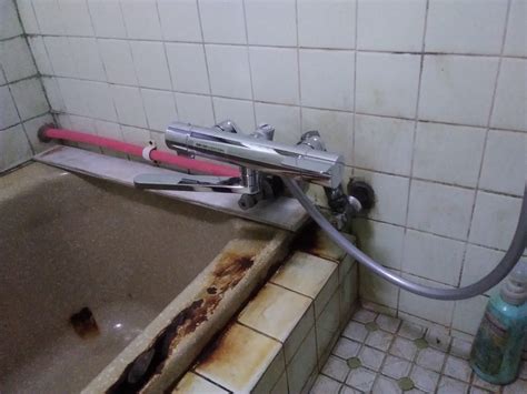 水漏れ 松阪市 T様邸 浴室水漏れ つまり 水まわりのトラブル出張修理 地元の水道屋光産業三重県 津市 松阪市 伊勢市 多気町 玉城町 明和町トイレのつまり排水修理水道修理お任せください