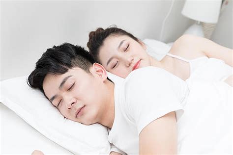 正在睡觉温馨的一家三口摄影图6720 4480图片素材免费下载 编号878176 潮点视频