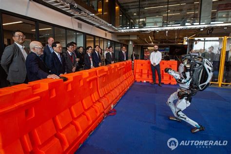 현대차그룹 미래를 위한 3대 비전 지능형 로봇ㆍ최고의 기체ㆍ전동화 대중화