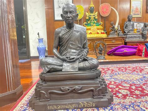 รูปหล่อเหมือนหลวงพ่อสุดขนาดหน้าตัก 19 วัดกาหลง สมุทรสาคร