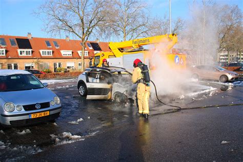 Auto Uitgebrand Op Parkeerplaats Lidl Eindhoven Auto Uitgebrand Op Parkeerplaats Lidl Eindhoven
