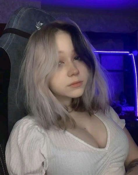 Пин от пользователя And на доске Откровенные девушки восстановлена в 2025 г Жертвы красоты