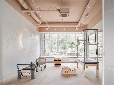 Студия йоги и пилатеса в Калининграде проект дизайн студии Bergamott • Интерьер Дизайн Gym