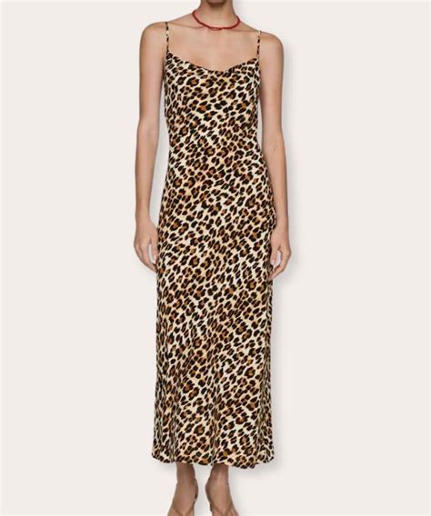 Whats Italian Girl Style We Broke It Down The Everygirl