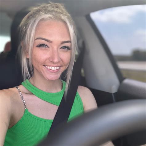 Savannah Strebors Amazon Page