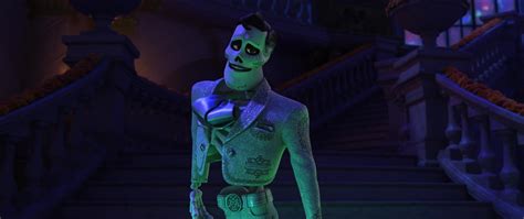 Ernesto De La Cruz Personnage Coco • Disney Pixar • Cinéfilms Planet