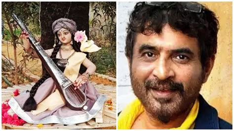 শ্বেতপদ্মাসনা অতীত সাঁওতাল রূপী সরস্বতীকে পুজো করে তাক লাগালেন শিলাজিৎ