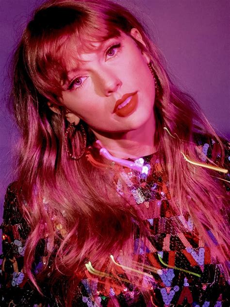 New Outtakes From Snl 2021 And 2019 Rtaylorswift