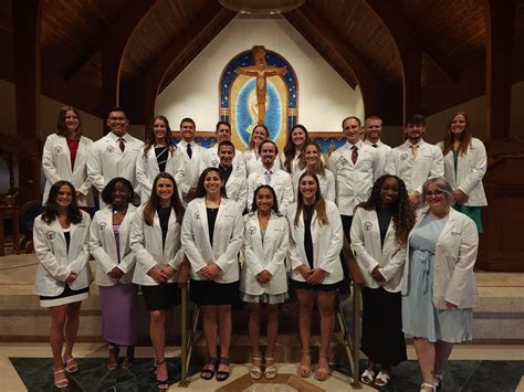 Saint Francis University Dpt Class Of 2025 Earn White Coats Saint Francis University