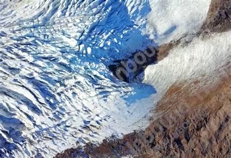 Overhead Pan Of Coleman Glacier Washington Usa Inbound Horizons Inc