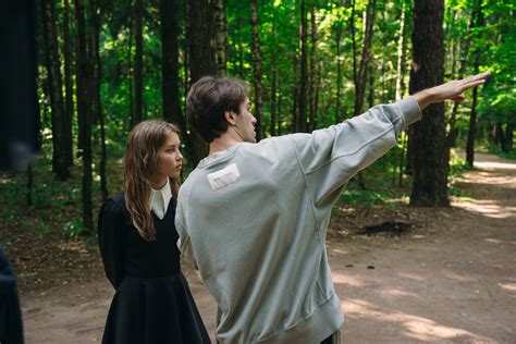 Фото Алиса в Стране Чудес Кадр со съемок фильма Алиса в Стране