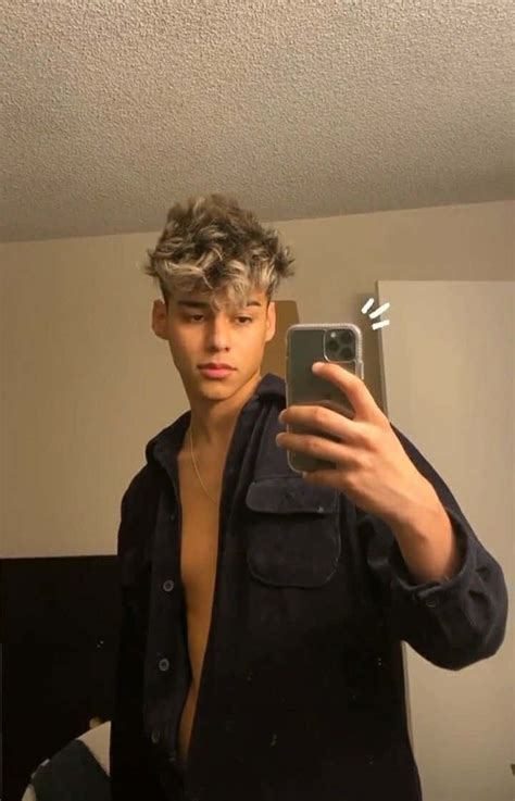 200 Aesthetic Boy Pictures