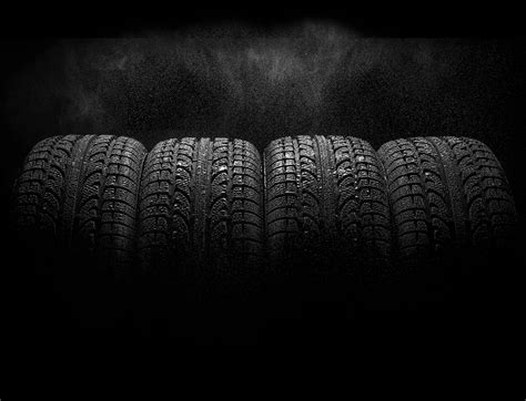 타이어 시장을 점령한 검은색 타이어 타이어가 검은색인 이유는 무엇일까