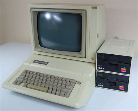 An Apple I May Cost A Million But An Apple Ii Not So Much Softpedia