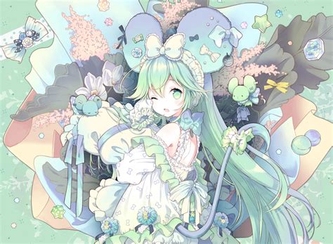 내 손안에 캐릭터 스탠딩 일러스트에서 굿즈 제작까지