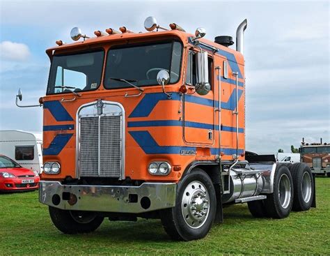 Kenworth K100