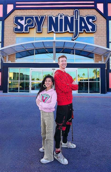 Celebrate The Grand Opening Of Spy Ninjas Hq With Youtubers Chad Wild Clay And Vy Qwaint