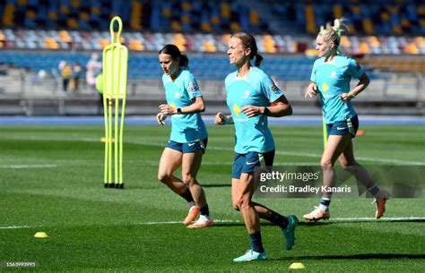 Aivi Luik Hayley Raso And Ellie Carpenter Run During An Australia