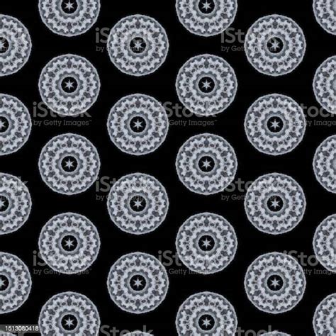 복잡한 기하학적 패턴 프랙탈 요소 및 사이키델릭 색상이 있는 생생하고 대칭적인 디지털 추상 만화경 예술 현대 디자인 프로젝트