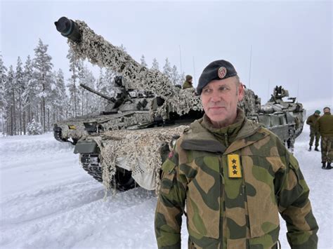 Tv 2 Erfarer Vil Donere åtte Stridsvogner Norge Skal Lære Opp
