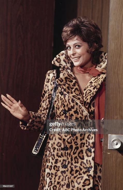 Style Love And The Young Executive Airdate November 20 1970