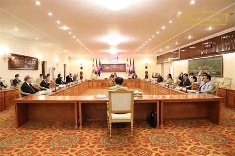 គេហទំព័រ ព្រឹទ្ធសភា នៃព្រះរាជាណាចក្រកម្ពុជា