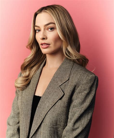 Margot Robbie Wallpapers Margot Robbie Contour Stock Photos