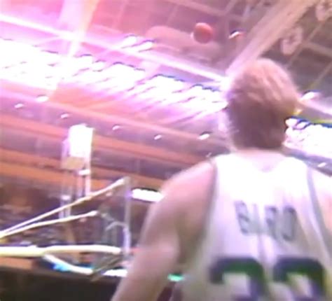 🏀on January 27 1985 Larry Bird Hits A Last Second Jumper From The