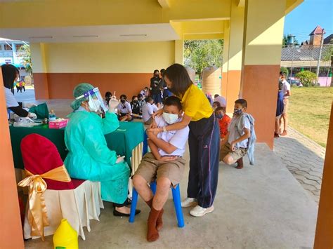 ฉีดวัคซีนนักเรียนชั้นป 1 ป 5 และป 6 Sansailuang School Ssl Ac Th