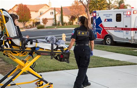 What Is It Like To Be An Emt Columbia University Amsa