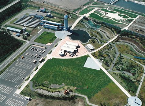 標津サーモンパーク 世界のサケ科魚類を展示した水族館とサケの博物館