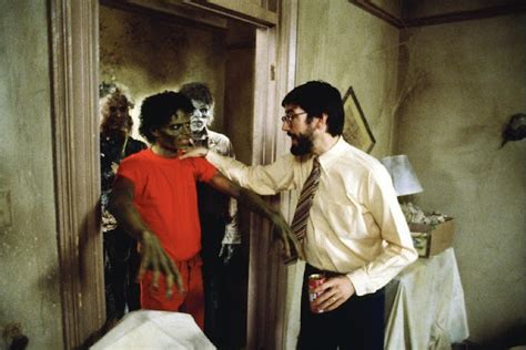 40 Amazing Behind The Scenes Photos Of Michael Jackson During The