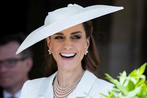 Sofisticirani Stil Catherine Middleton Najavljuje Trend Koji će Se
