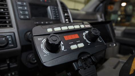 Auto Speed Control All Fleet Flex Spreaders Western